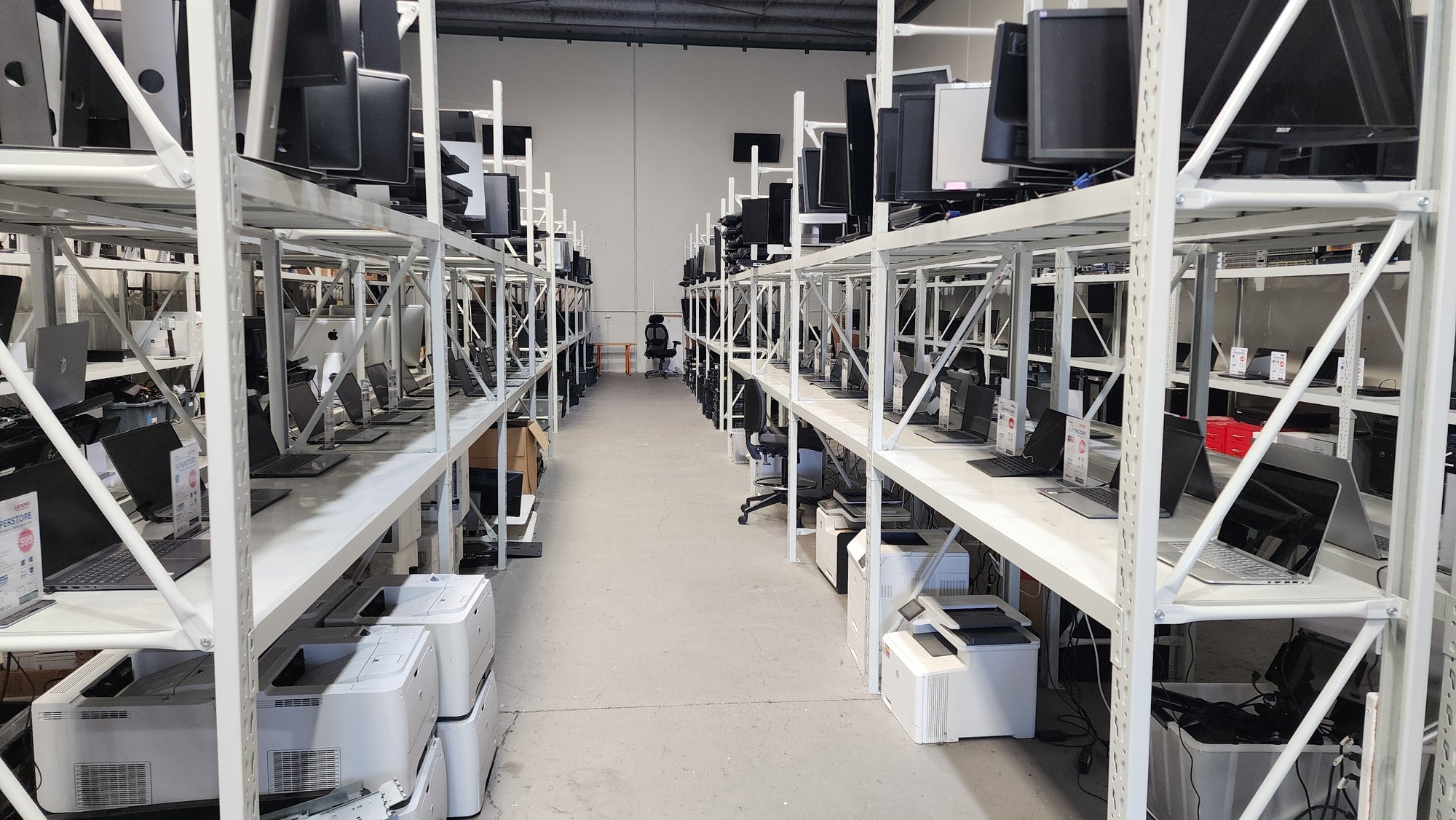 Aussie IT Services. Brisbane Southside Superstore. Open Mon - Friday